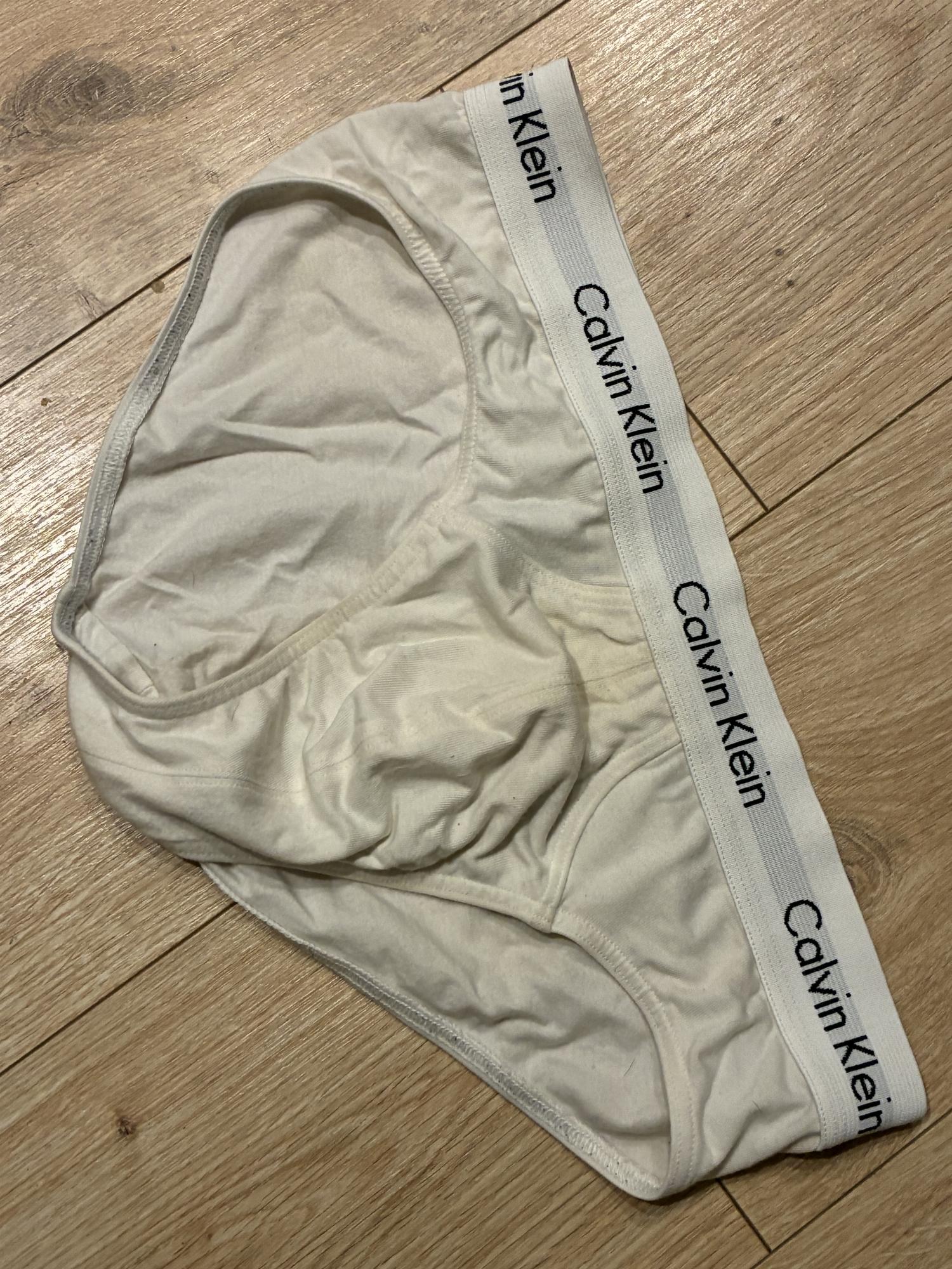 Calzones con olor y semen - Slips usados